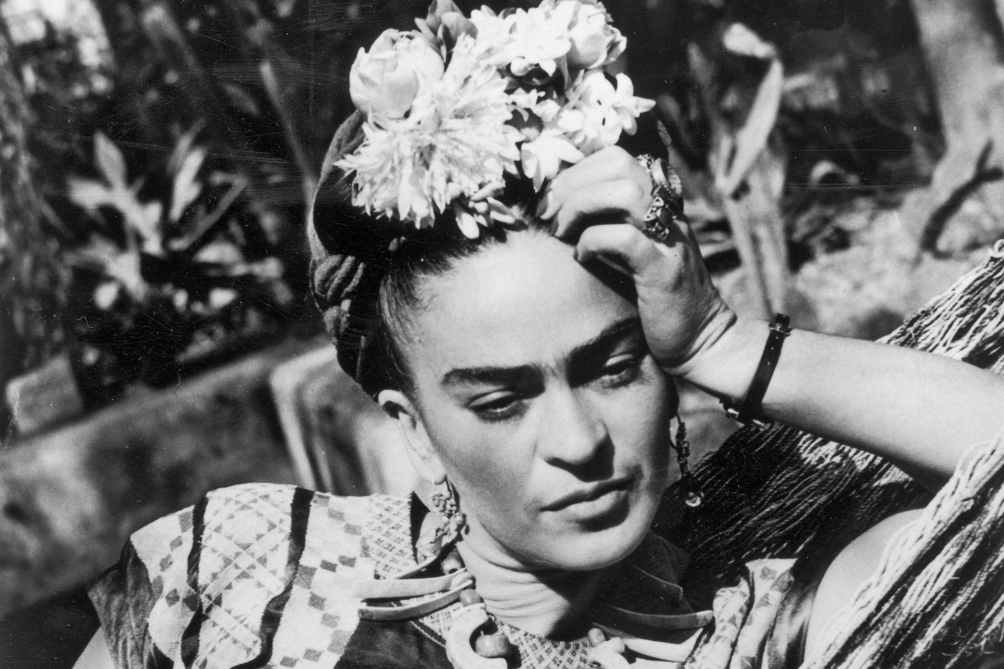 10 Fast Facts about Frida Kahlo! – Books del Sur